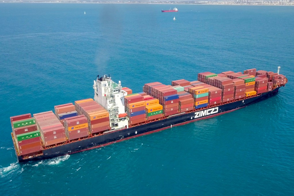 Blockbuster container shipping results collide with sinking sentiment ...
